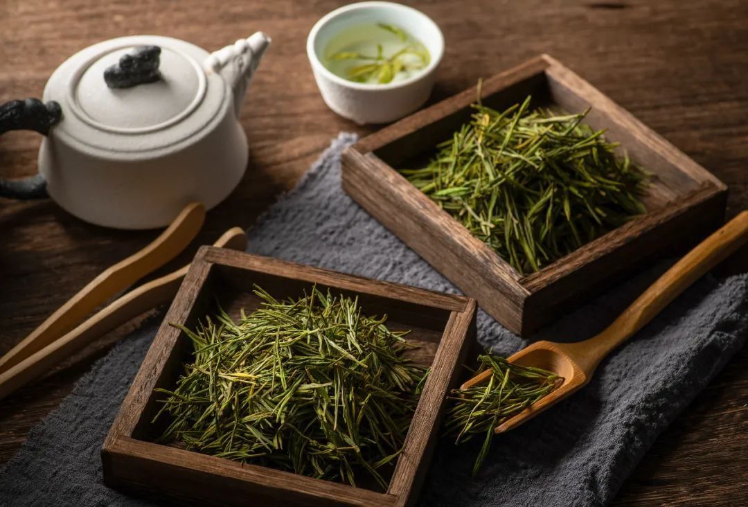 Dragon Well Tea: The Ultimate Guide to China’s Most Famous Green Tea ...